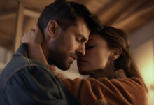 5 Signs She's Into You (Female Body Language Explained)